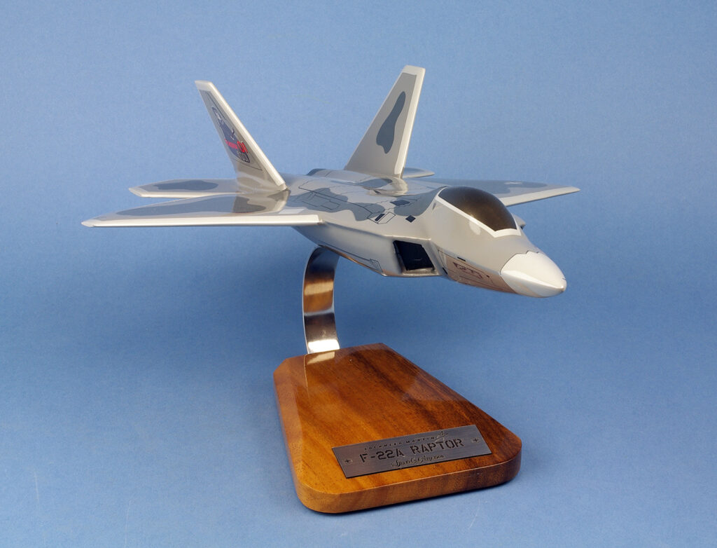 F-22 Raptor "Spirit of America" USAF - Pilot's station airfield
